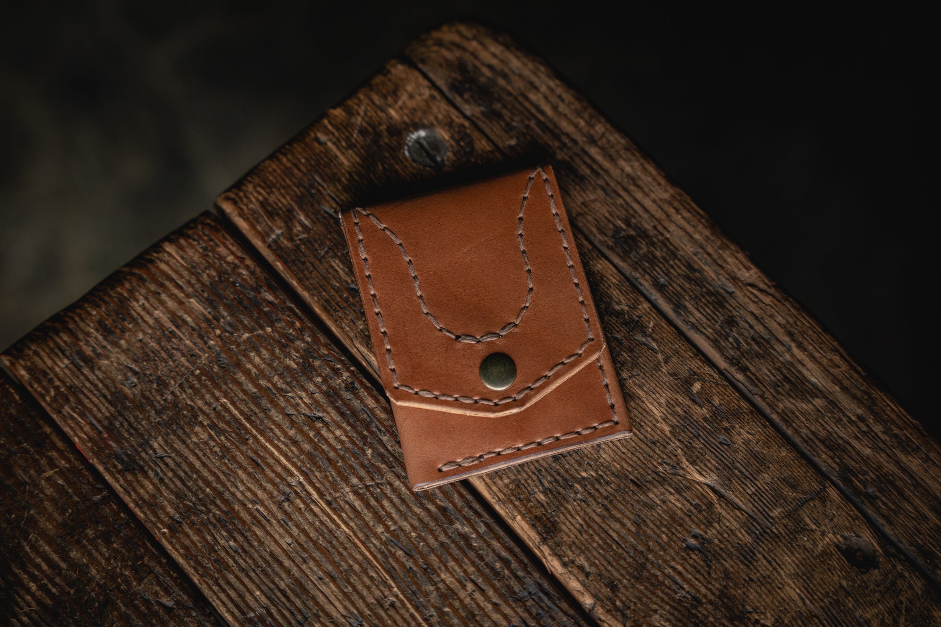 Handmade Leather Wallets For Everyday Carry – Craft and Lore