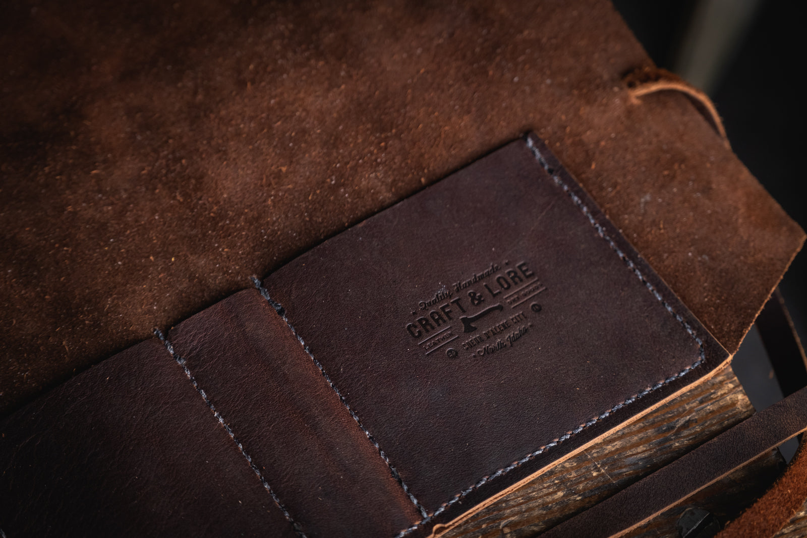 Rustic Leather Pipe Roll for Tobacco Smoking – Craft and Lore